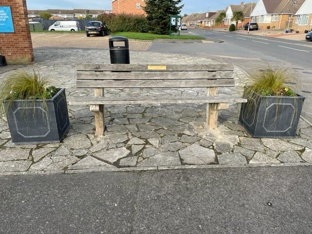 Introducing the Good to Chat Bench – Bearsted Parish Council